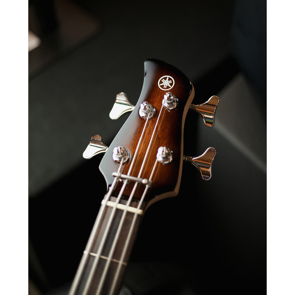 Contrabaixo Yamaha Trbx174Ew-Tbs 4 Cordas Sunburst Passivo - Akustica Musical