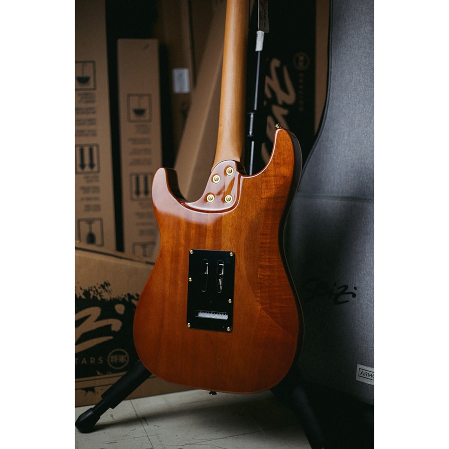 Guitarra Seizi Katana Musashi Plus Black Gold - Akustica Musical